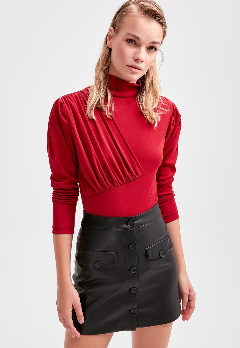 20 bluze rosii in trend - Fashionopolis.ro